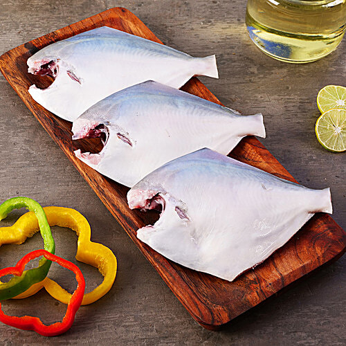 Buy Fresho Processed Whole Pomfret Large 500 Gm Online at the Best ...