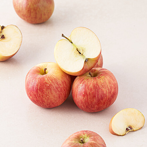 Buy Fresho Apple Fuji Economy 4 Pcs Online At Best Price of Rs 477.61 ...