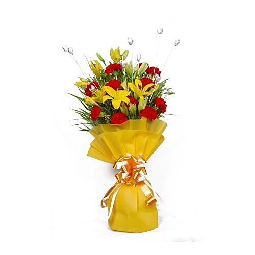 Buy Blooms And Bouquets Matunga Flower Bouquet Make Up Her Mood ...