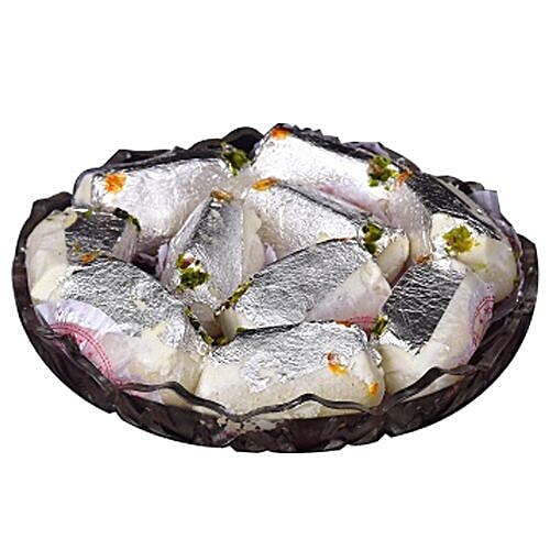 Buy Bhawarji Sweets Sweets - Malai Pakija Online at Best Price of Rs ...